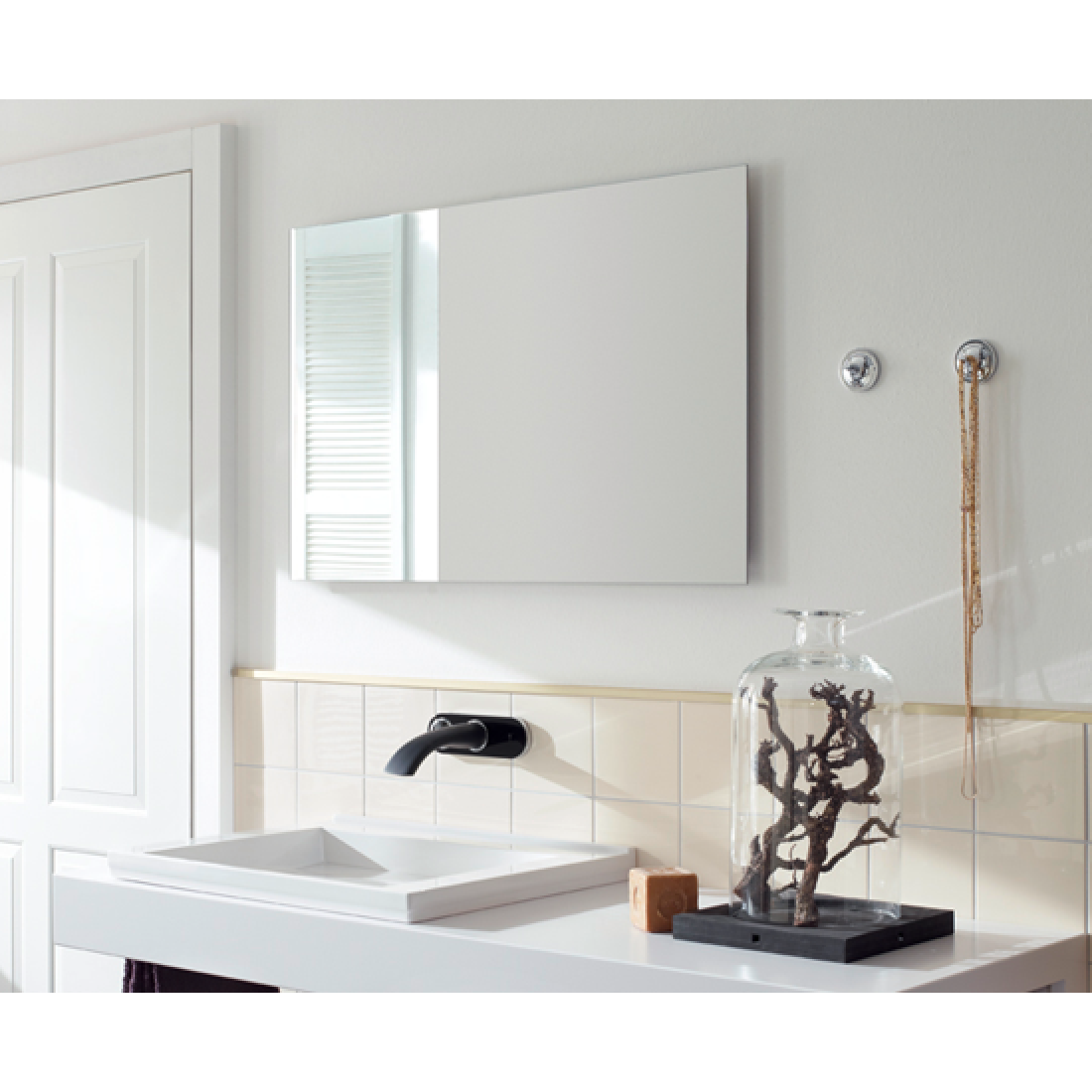 Infraboost MIRROR 700W – Infrared Heating Mirror with WiFi Thermostat